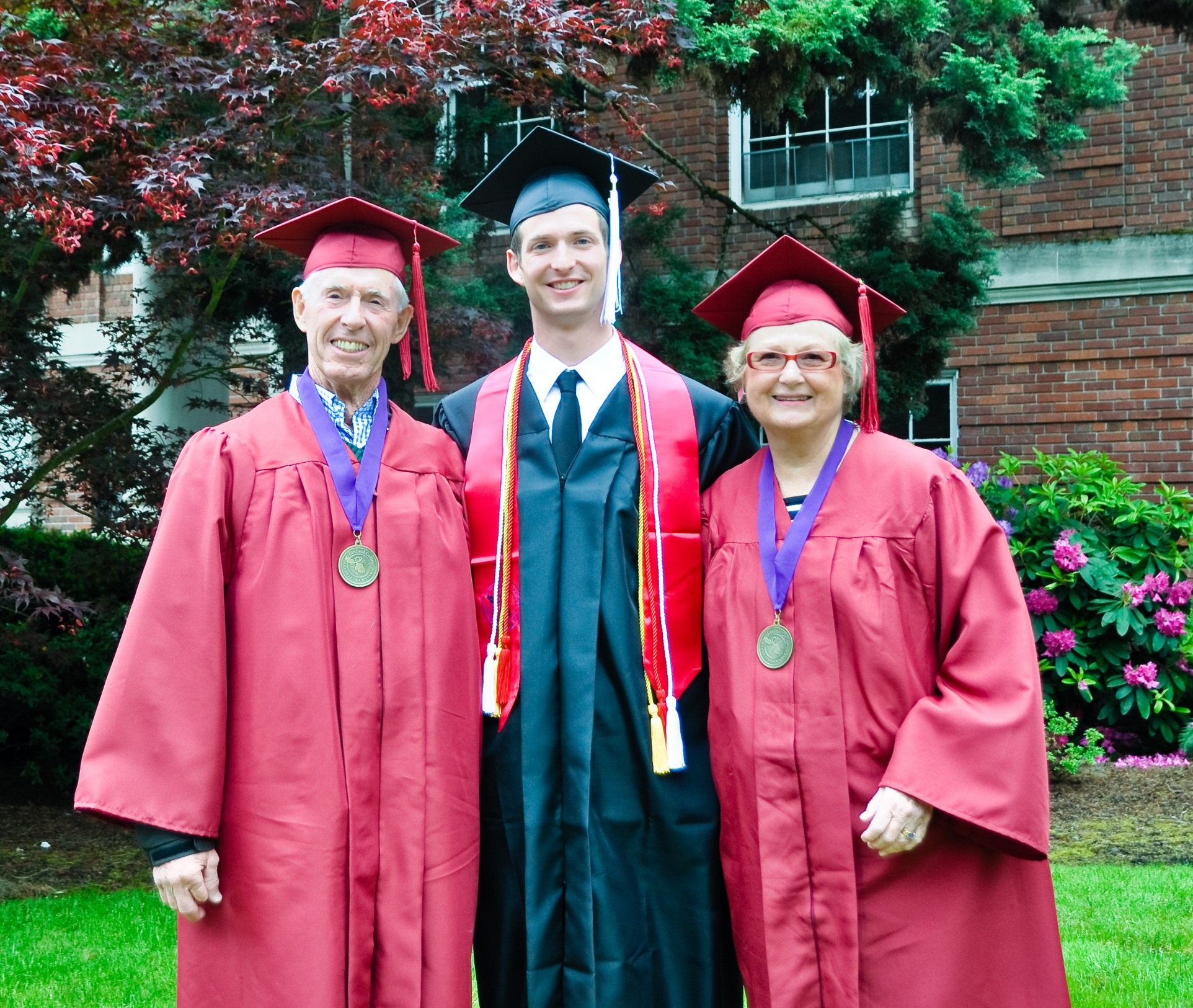 Ted, Barrett and Marilyn Zetterberg at Linfield College - LINFIELD NEWS