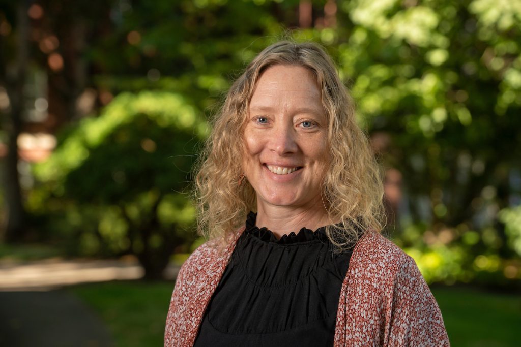 Nine faculty members honored with Linfield University Faculty Awards ...